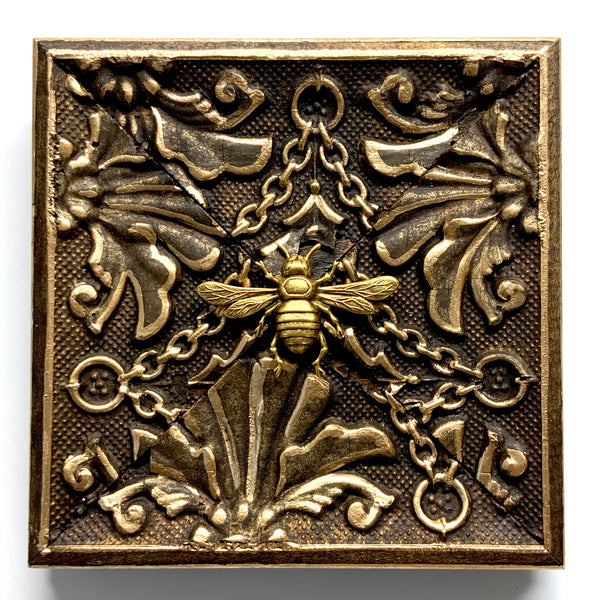 Painted Frame with Italian Bee (5.75" wide) – Museum Bees