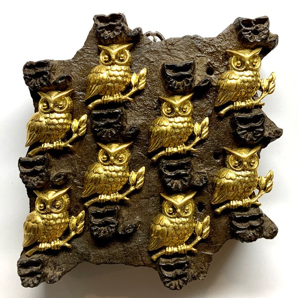 Carved Wooden Block Frame with Owls (5" wide) – Museum Bees